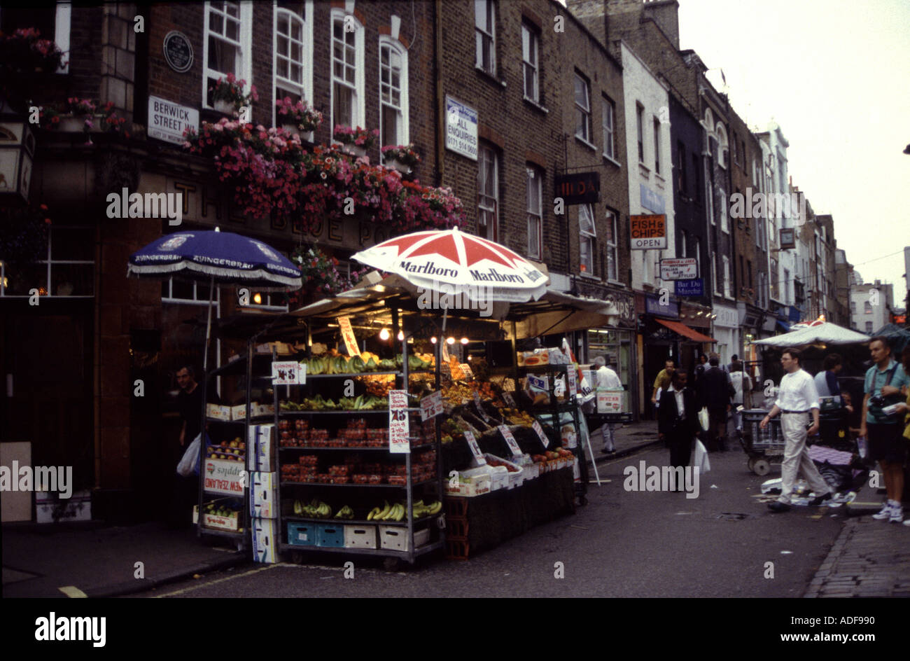 Berwick street market hi-res stock photography and images - Alamy