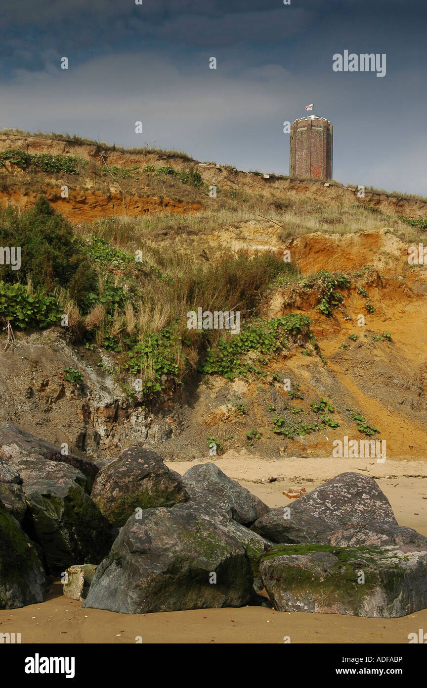 Walton on the naze cliff hi-res stock photography and images - Alamy