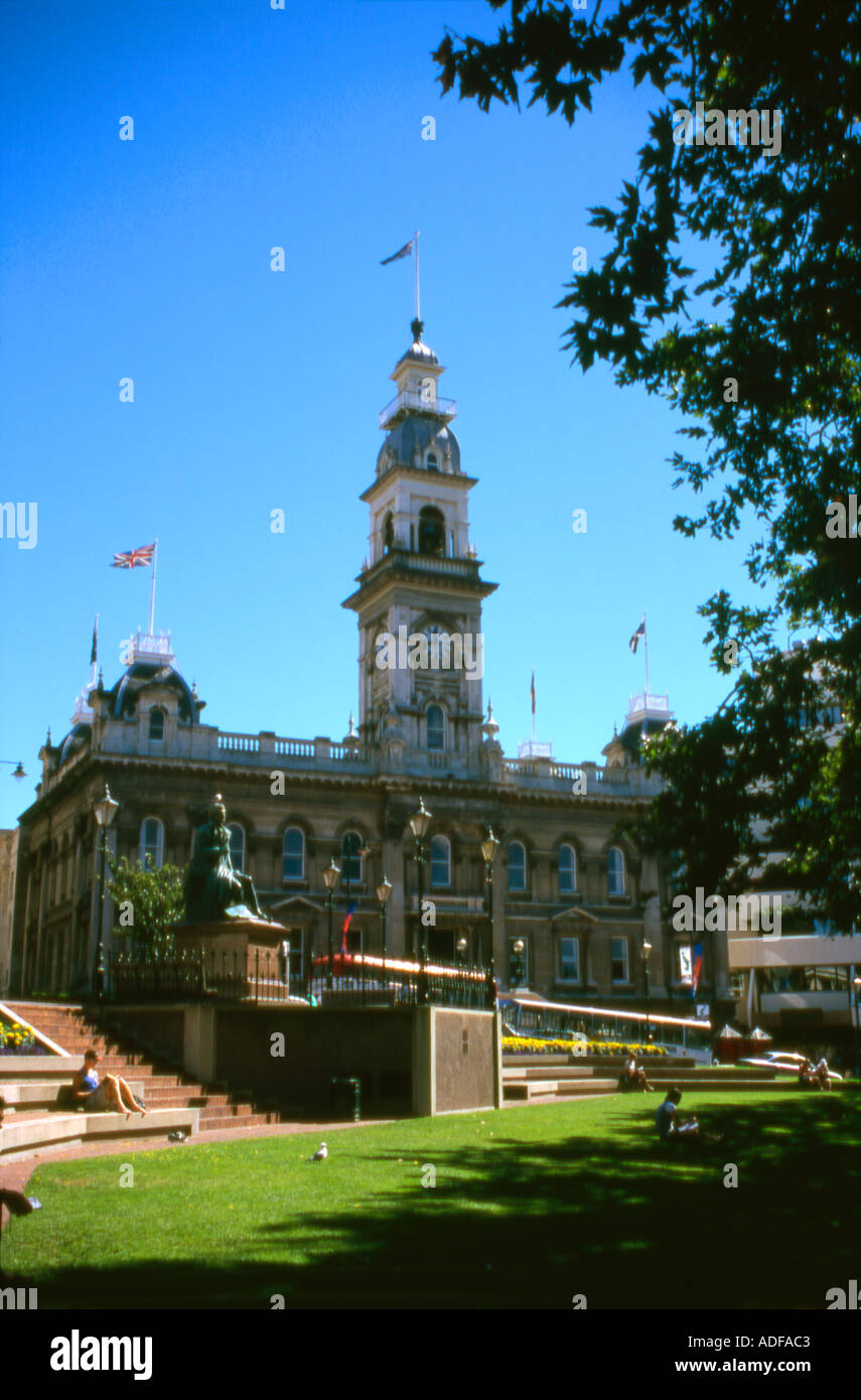 The octagon dunedin new zealand hi-res stock photography and images - Alamy
