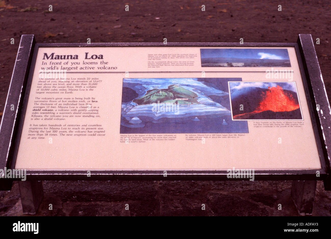 Volcano map north america map hi-res stock photography and images - Alamy