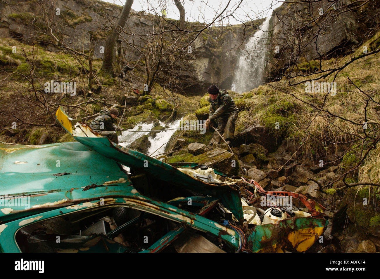 Environmental cleanup of vehicles dumped at Ystrad Quarry in the Brecon ...