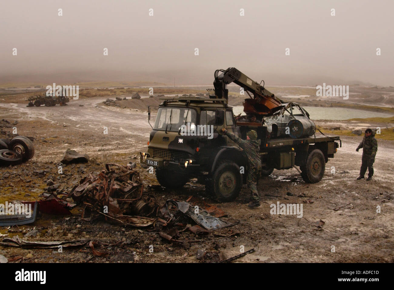 Environmental cleanup of vehicles dumped at Ystrad Quarry in the Brecon ...