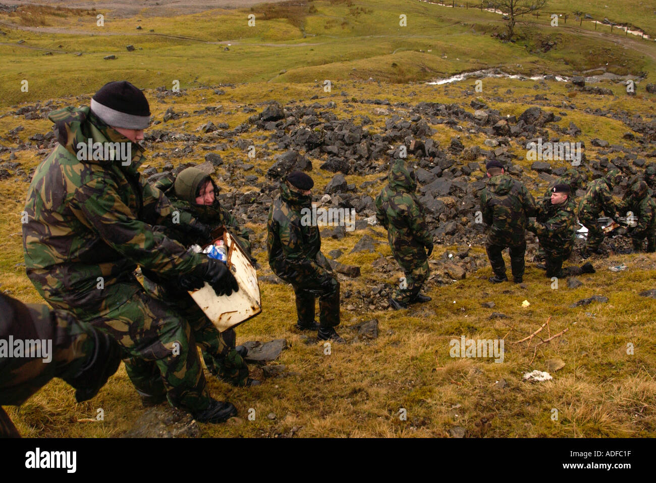 Environmental cleanup of vehicles dumped at Ystrad Quarry in the Brecon ...