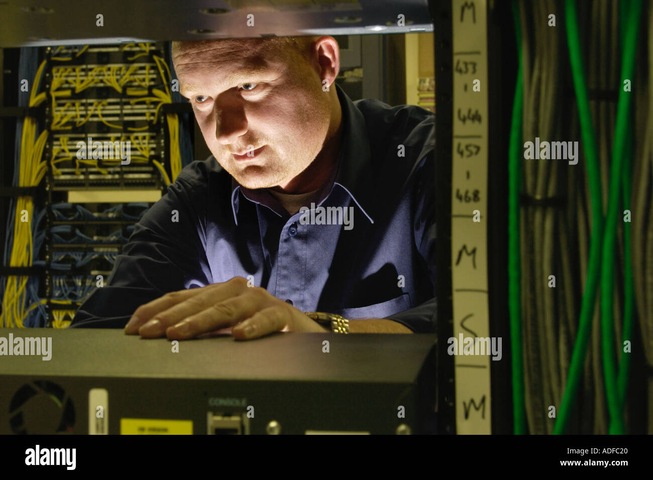Telecoms cabling hi-res stock photography and images - Alamy