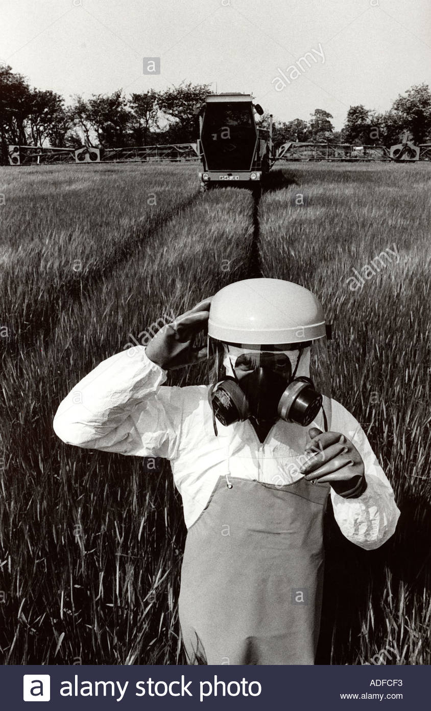 Spraying Ddt Stock Photos & Spraying Ddt Stock Images - Alamy
