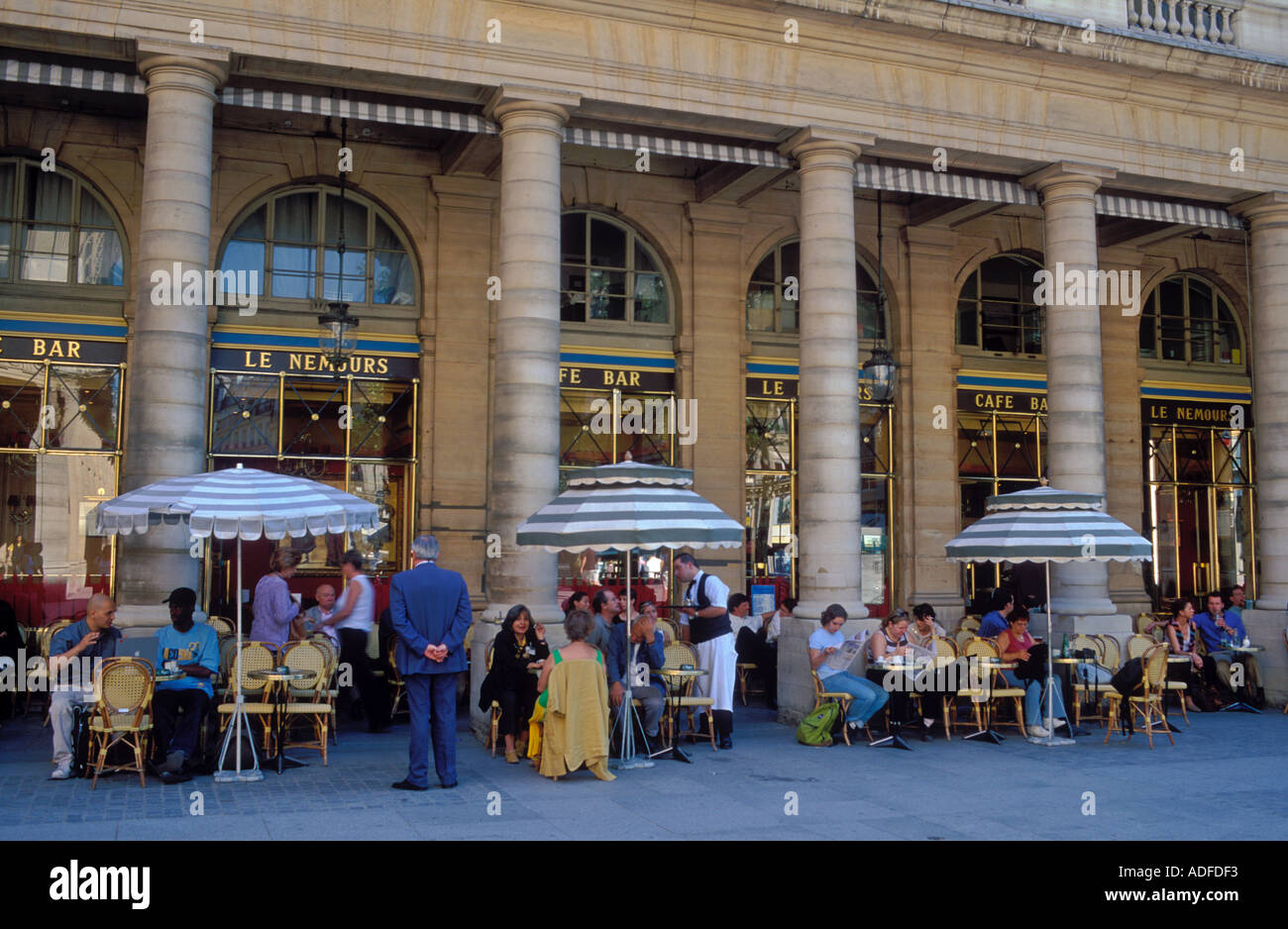 Cafe le nemours hi-res stock photography and images - Alamy