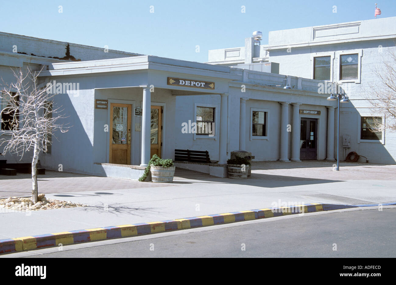 Grand canyon train depot hi-res stock photography and images - Alamy
