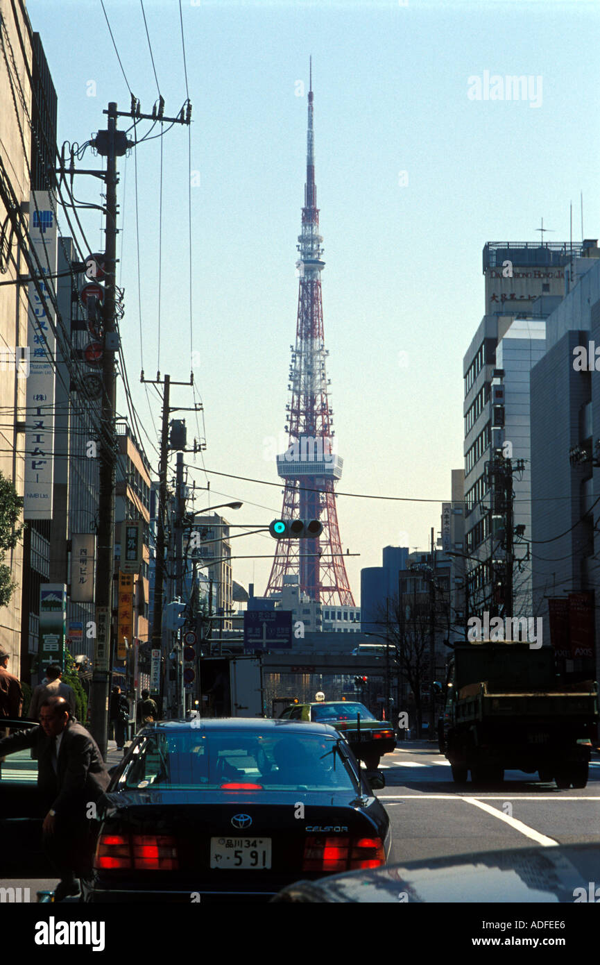Billboard adverts tokyo hi-res stock photography and images - Alamy