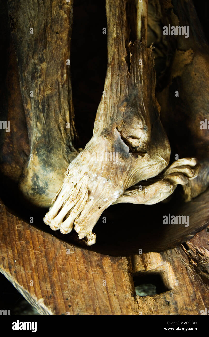 Mummification process hi-res stock photography and images - Alamy