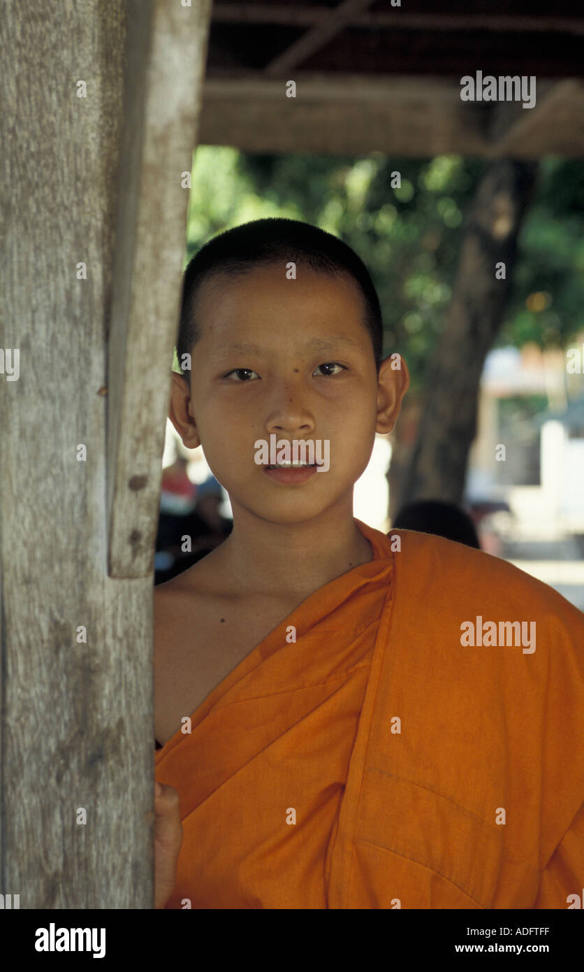 boy monk portrait in Thailand Stock Photo - Alamy