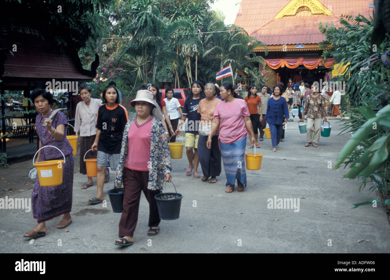 religuous ceremony monk washing in Thailand songkran festival Stock ...