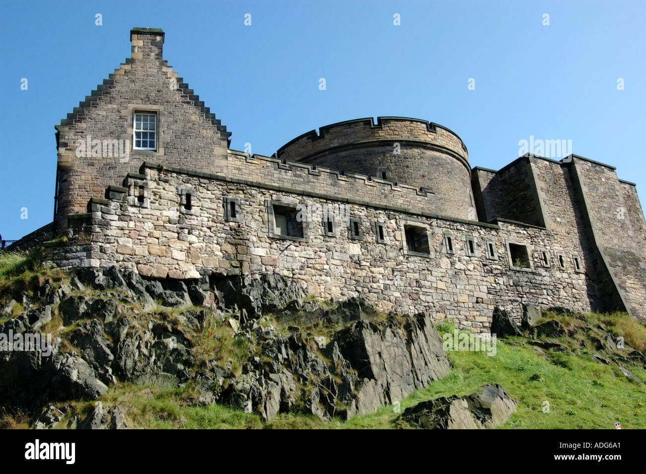 Inside edinburgh castle hi-res stock photography and images - Alamy