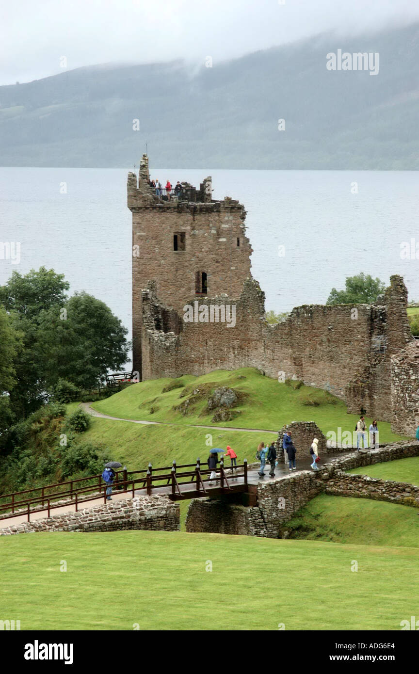 Urquart castle highlands hi-res stock photography and images - Alamy