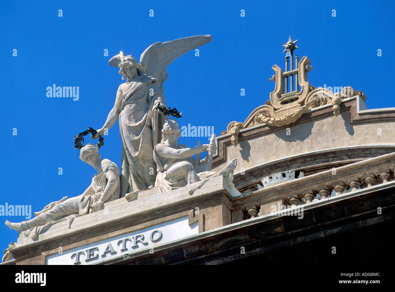 Teatro particular hi-res stock photography and images - Alamy