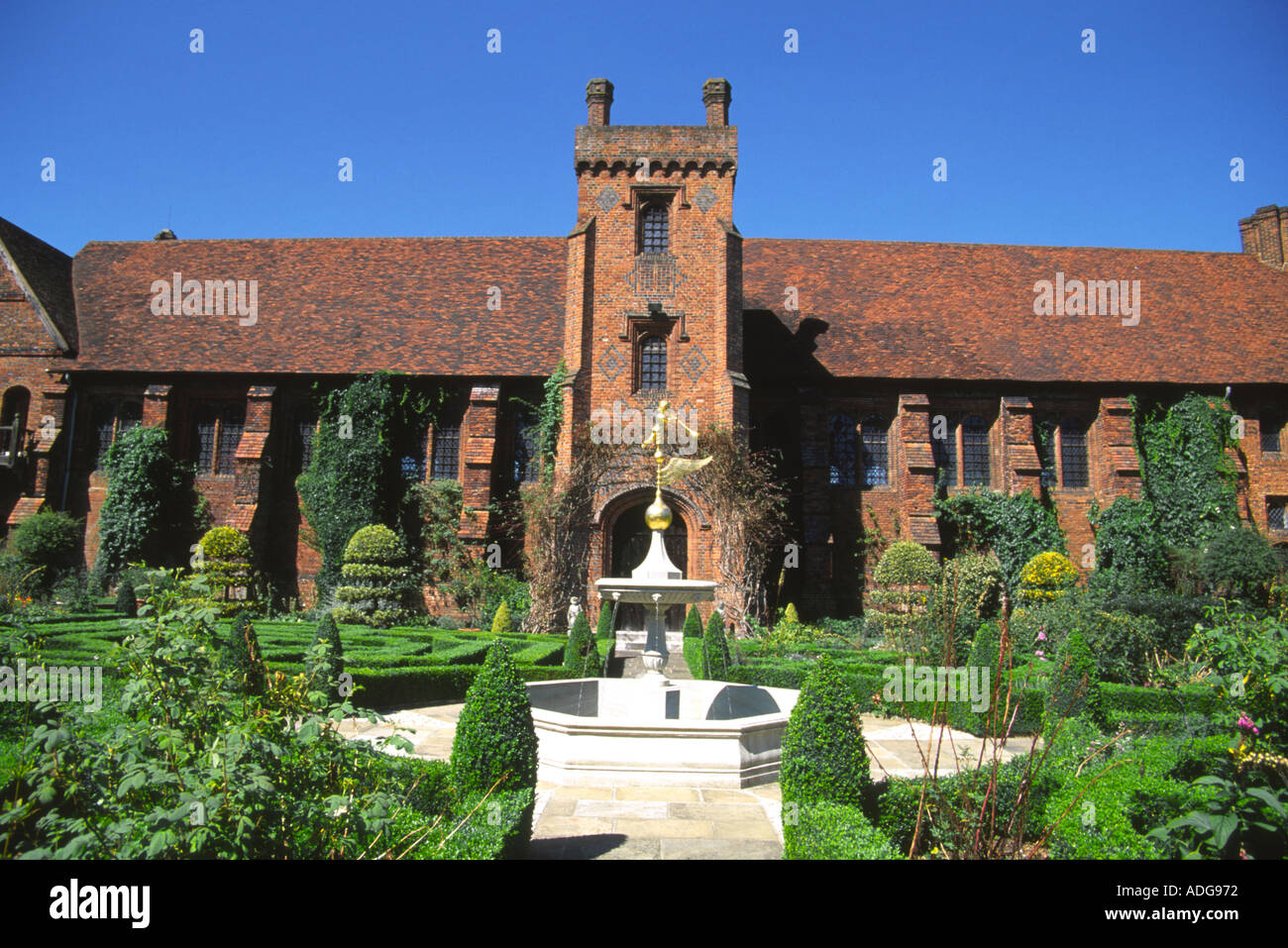 Hatfield House, Old Palace Ostseite, Hertfordshire Stock Photo - Alamy Hatfield House, Old Palace Ostseite, Hertfordshire Stock Photo - Alamy