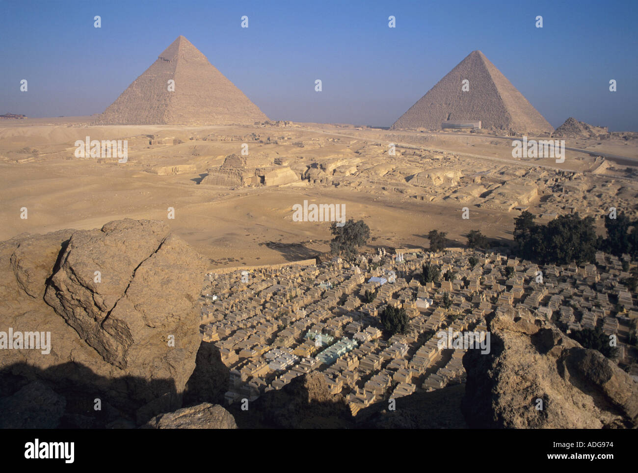 Egypt cemetery hi-res stock photography and images - Alamy