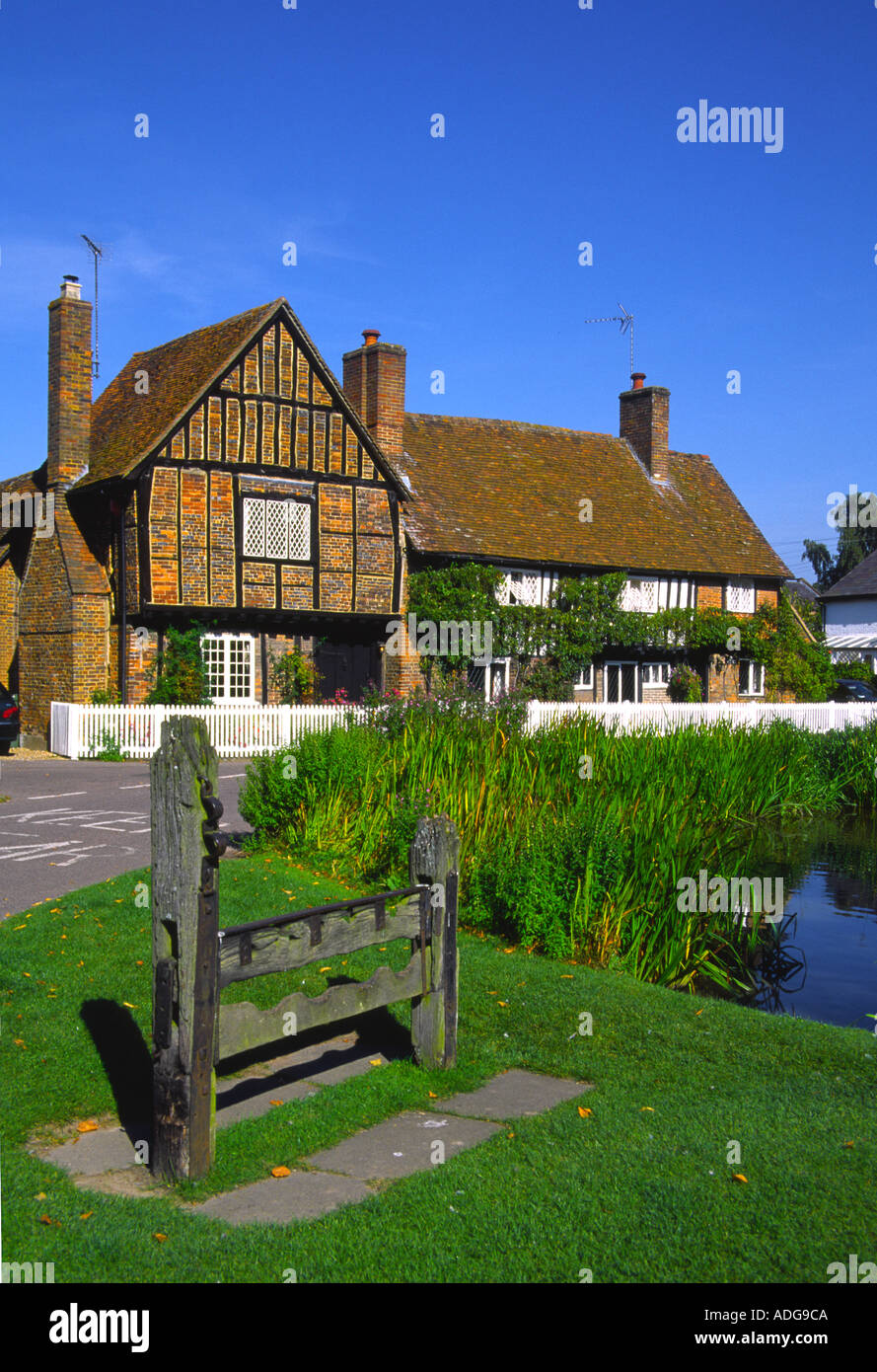 Aldbury hertfordshire hi-res stock photography and images - Alamy