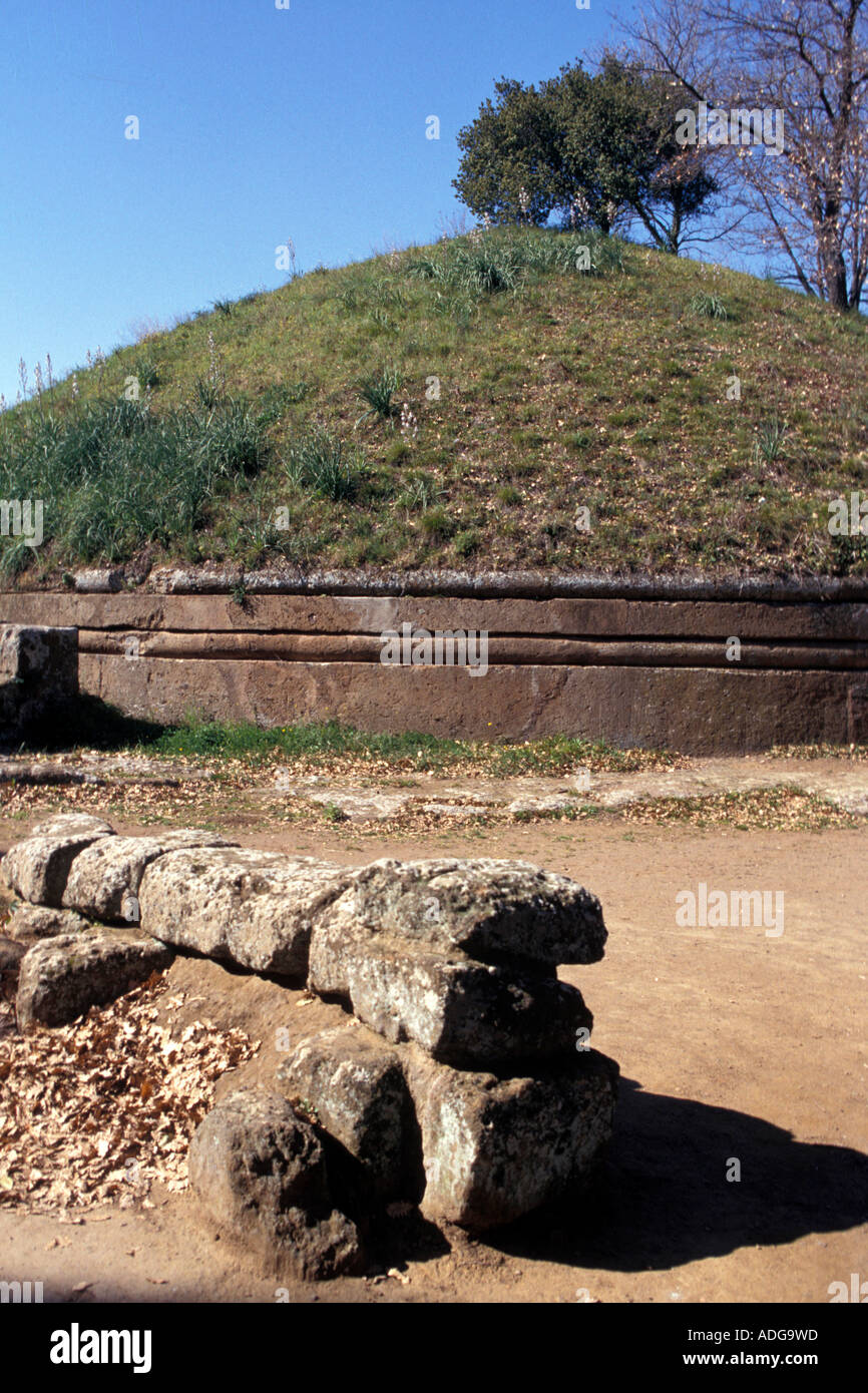 Tumulus tomb italy hi-res stock photography and images - Alamy