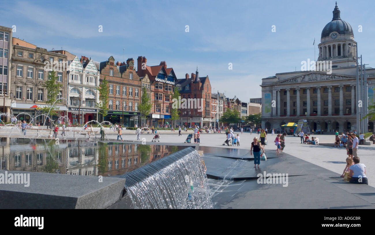 The council house and redone Old market square fountain Nottingham ...