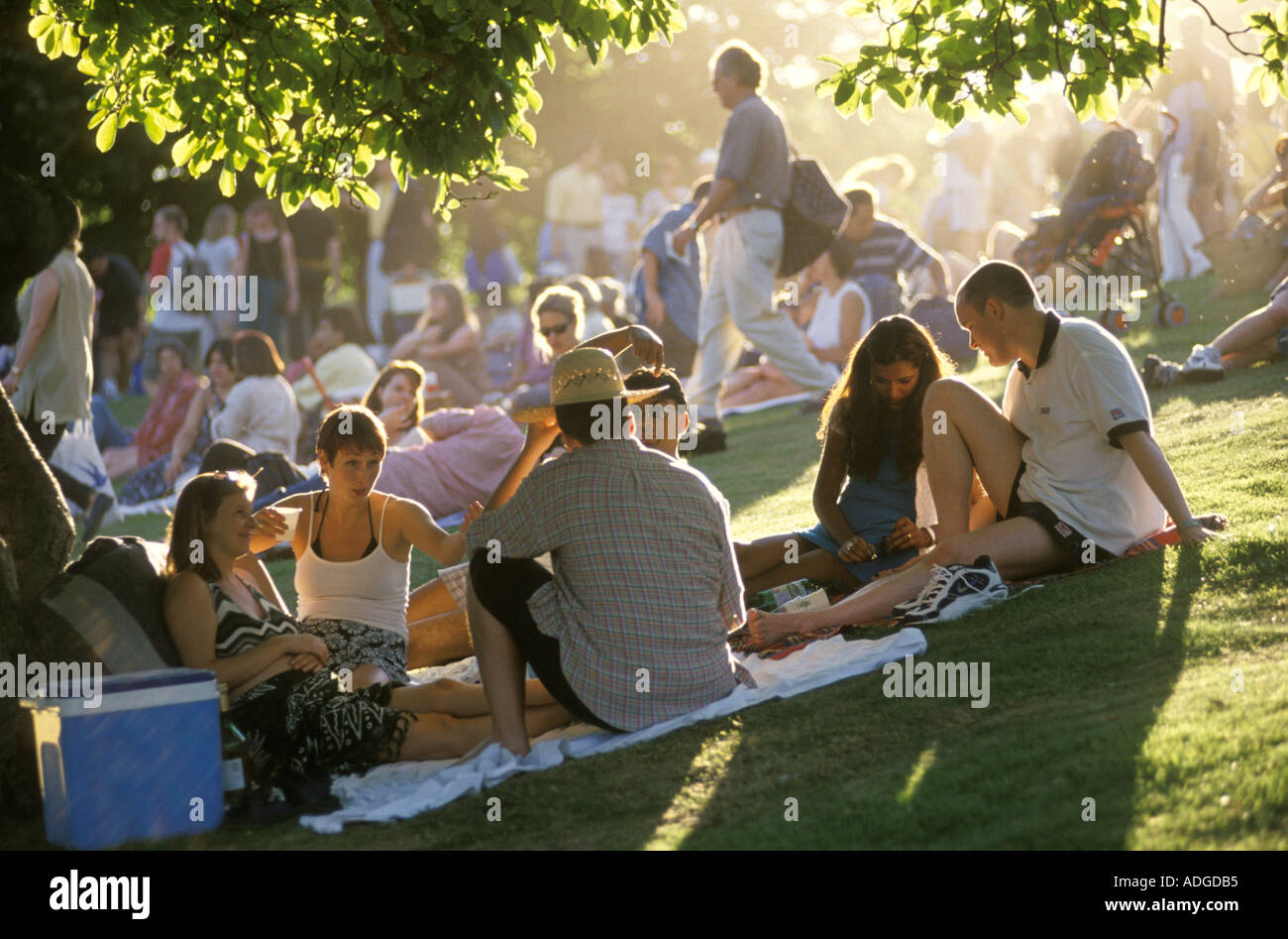 Open air concerts hi-res stock photography and images - Alamy