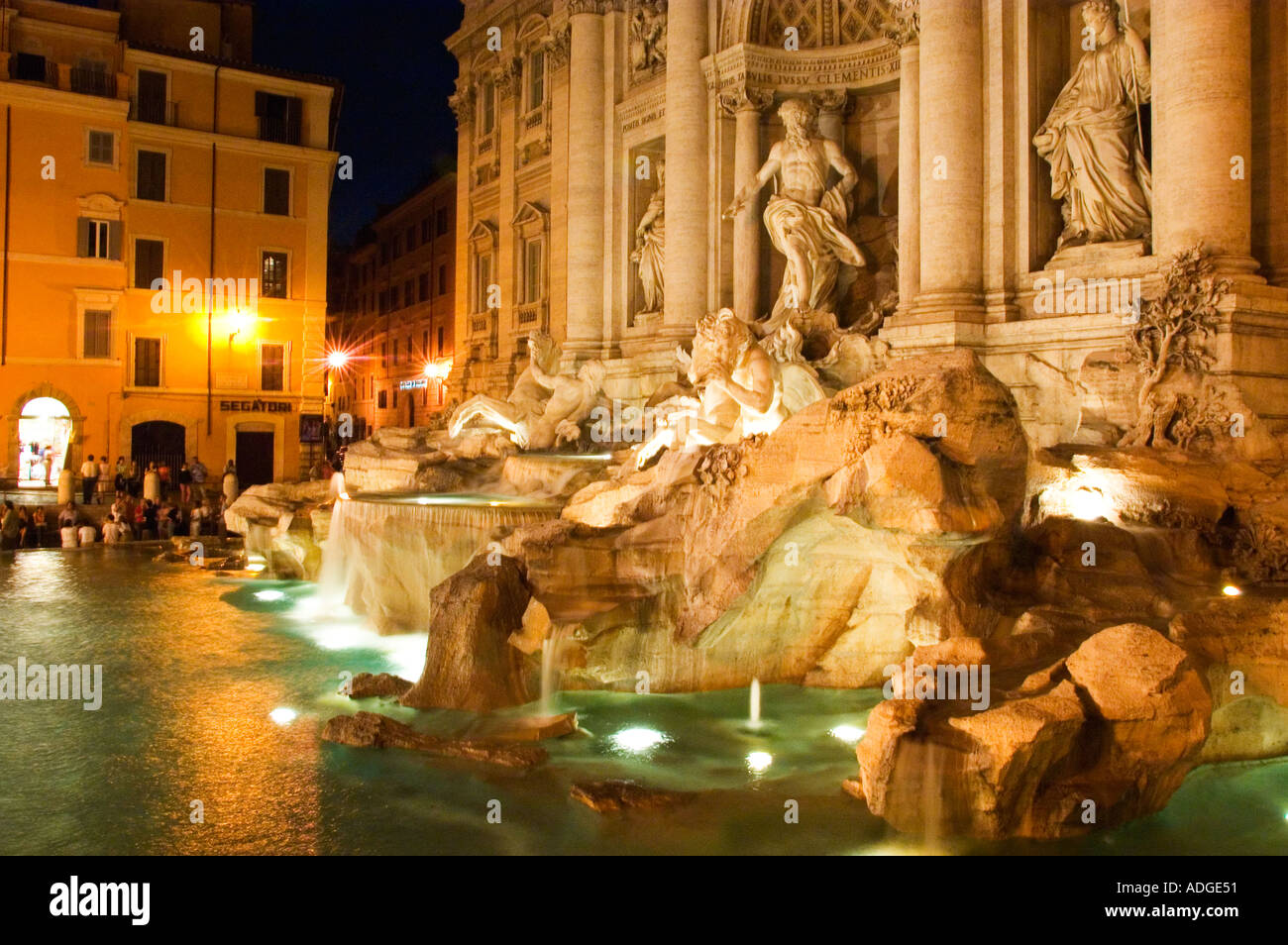 Fountain wishes hi-res stock photography and images - Alamy