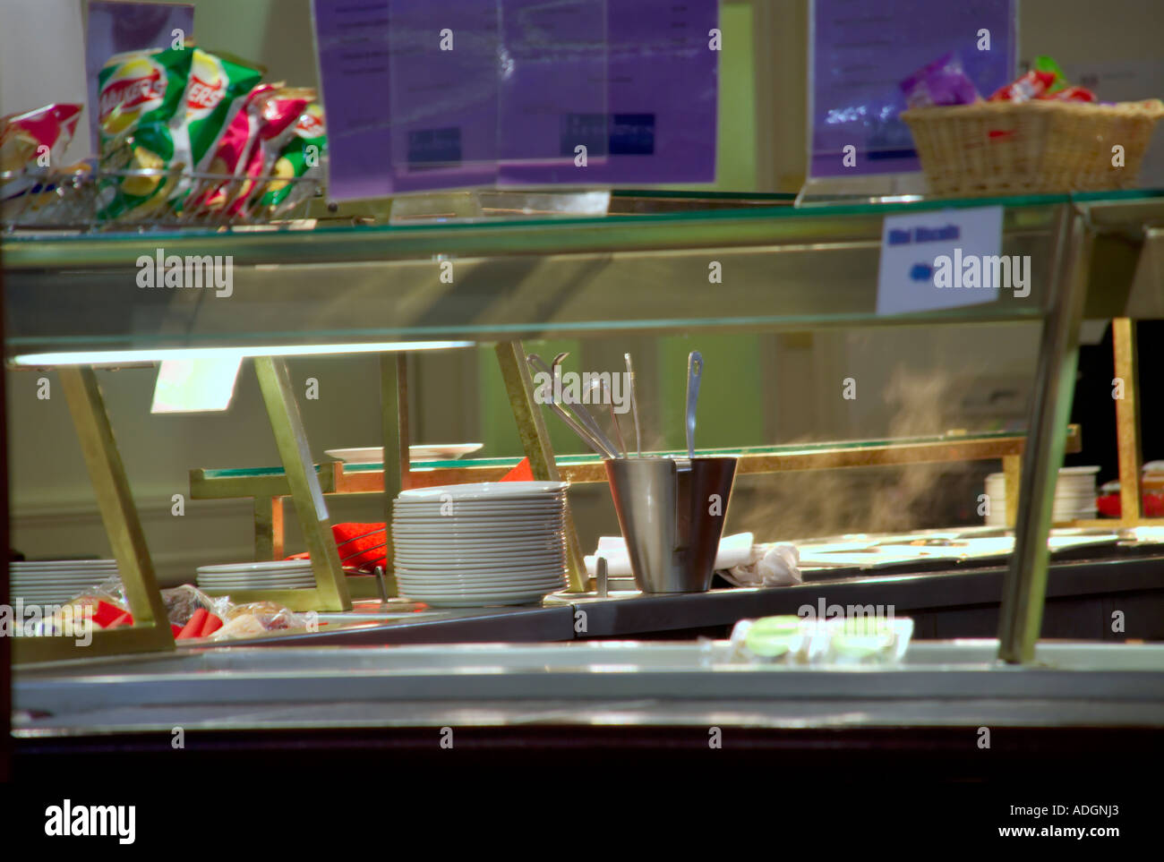 Cafeteria counter hi-res stock photography and images - Alamy