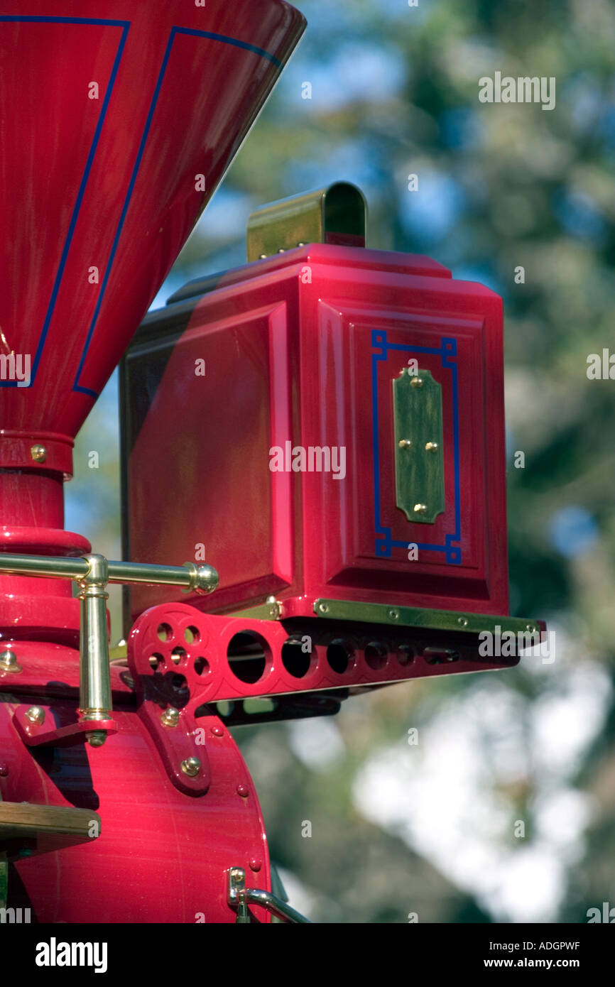 Red zoo train hi-res stock photography and images - Alamy