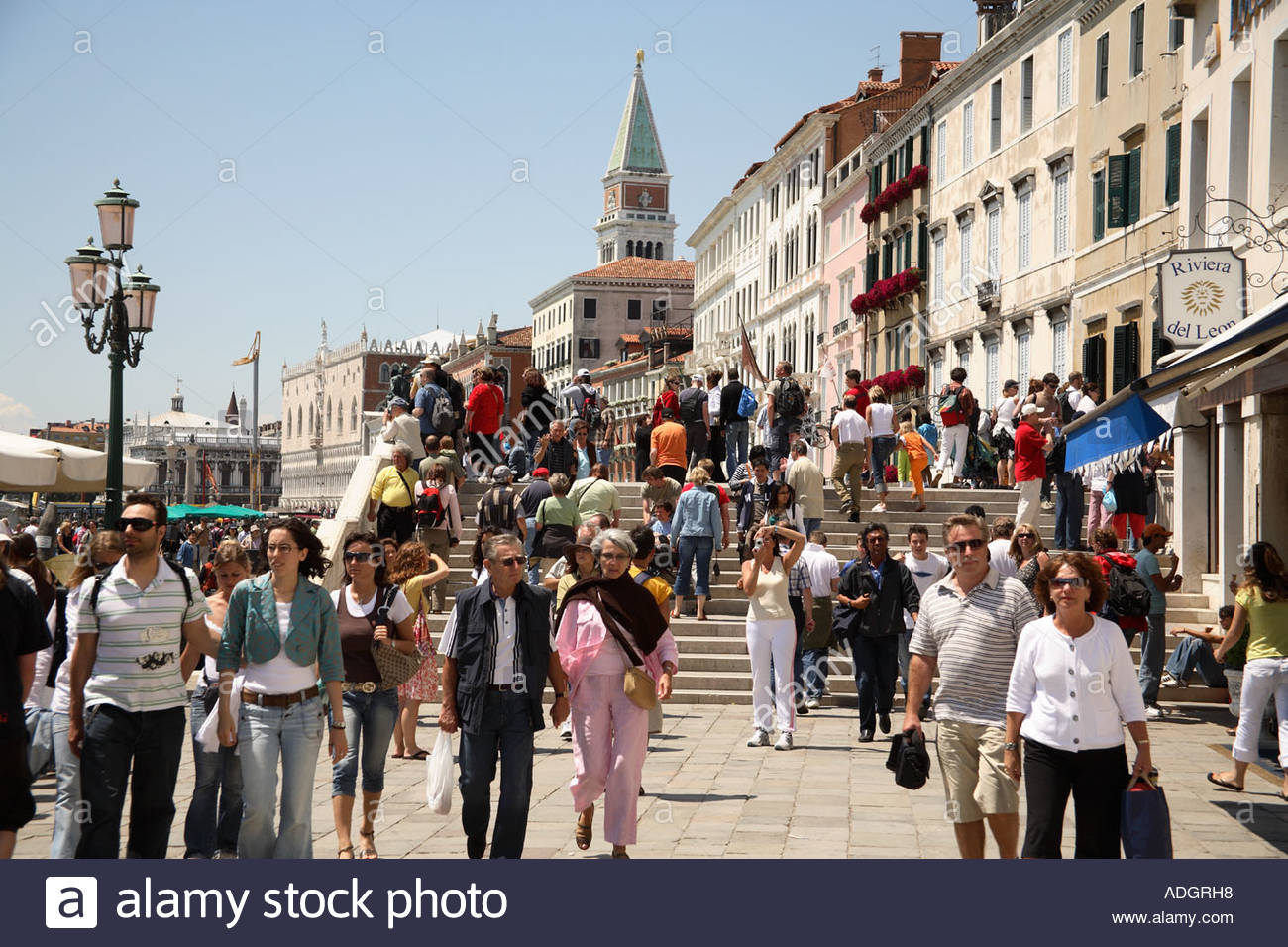 Venice Tourists Crowd High Resolution Stock Photography and Images - Alamy