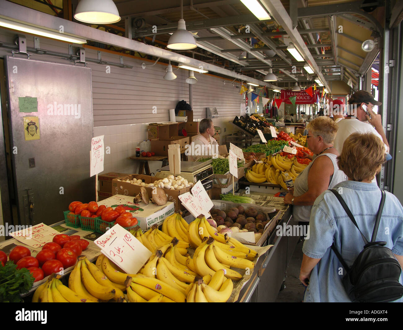 Business economy sales marketplace display hi-res stock photography and ...