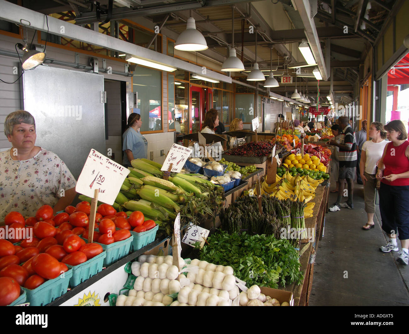 Business economy sales marketplace display hi-res stock photography and ...