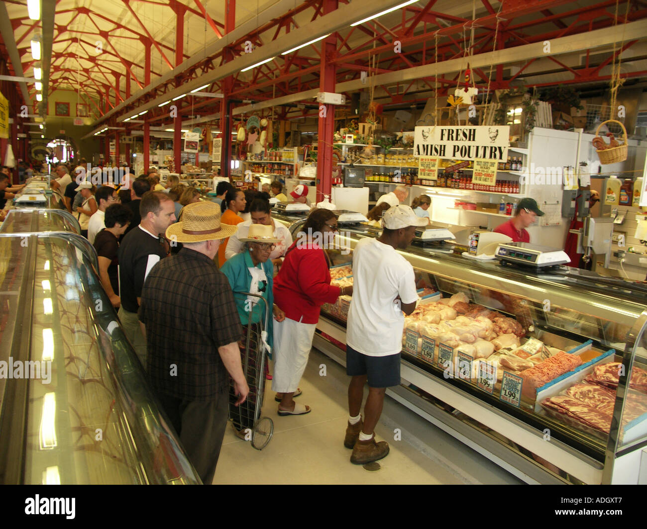 Money crowd group wait waiting look looking hi-res stock photography ...