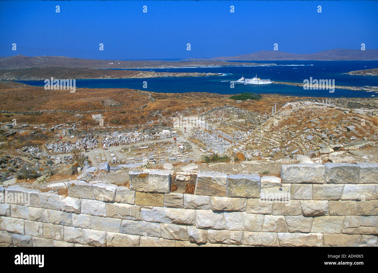 Delos cyclades theatre hi-res stock photography and images - Alamy