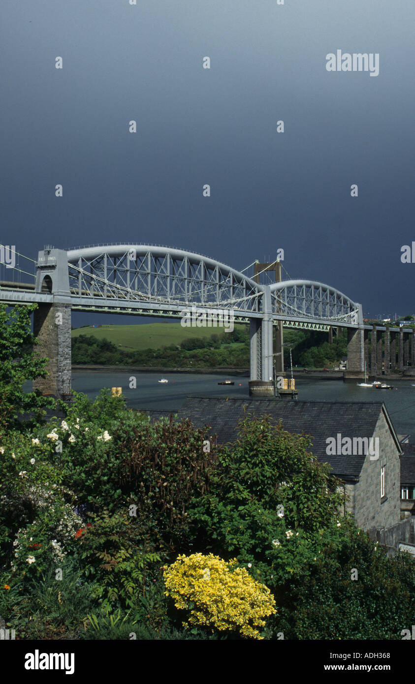 The royal albert bridge 1859 engineering isambard kingdom brunel design ...