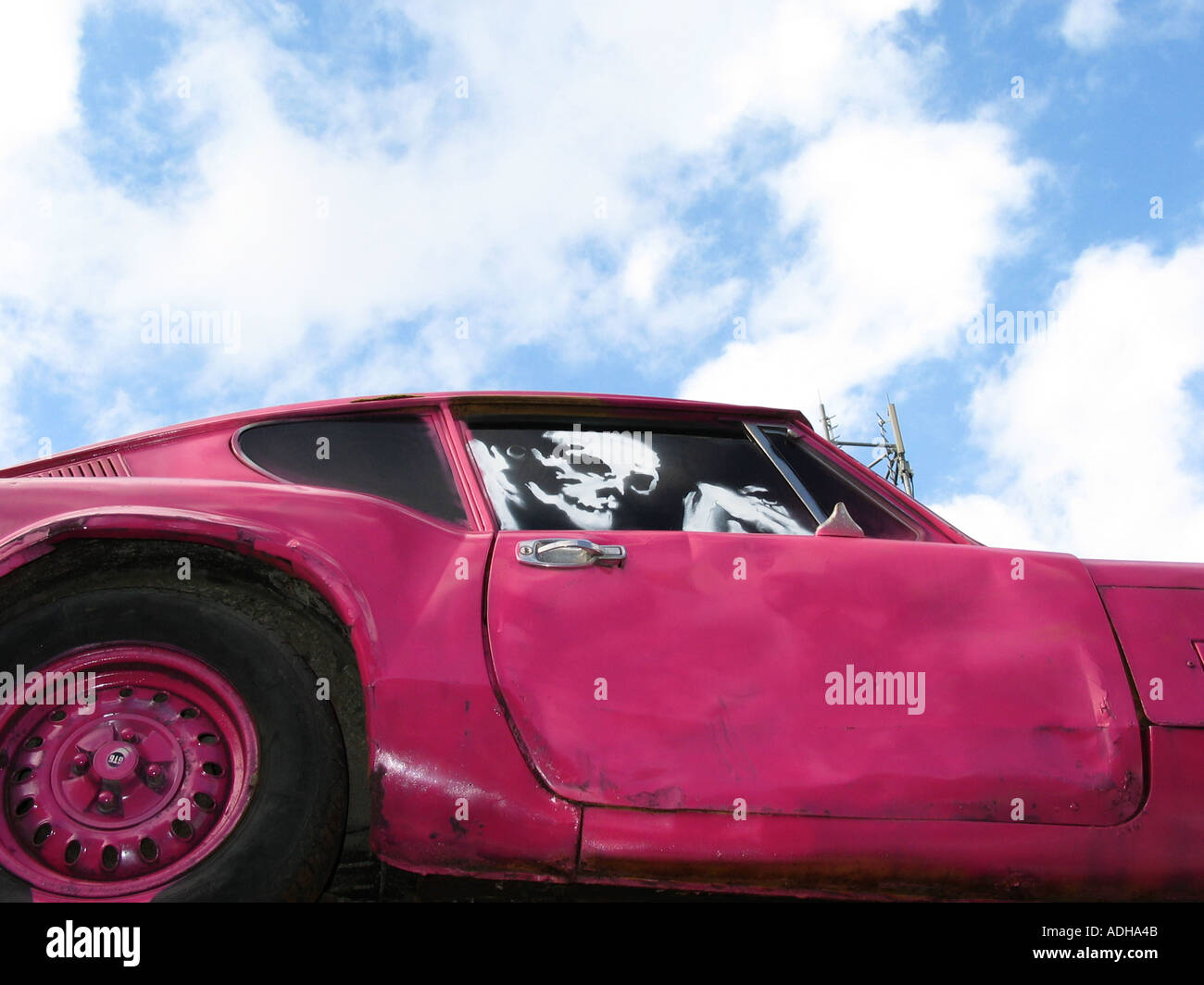 Banksy street art london car hi-res stock photography and images - Alamy