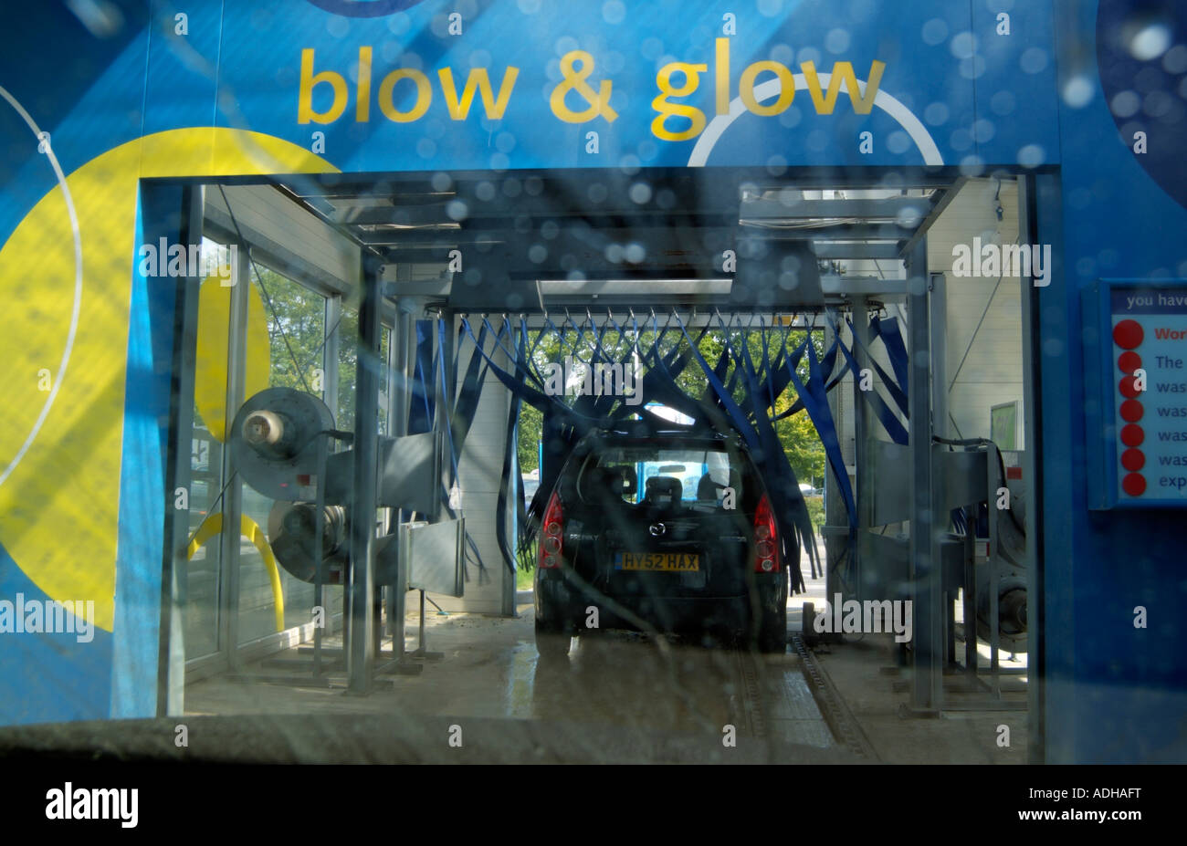 Automatic drying machine hi-res stock photography and images - Alamy