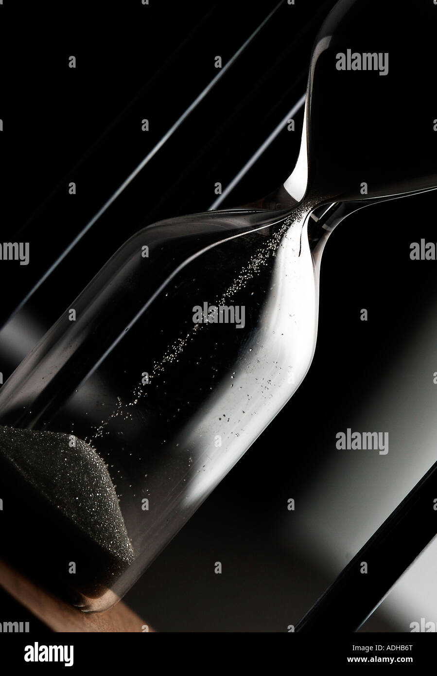 Sand timer running out hi-res stock photography and images - Alamy