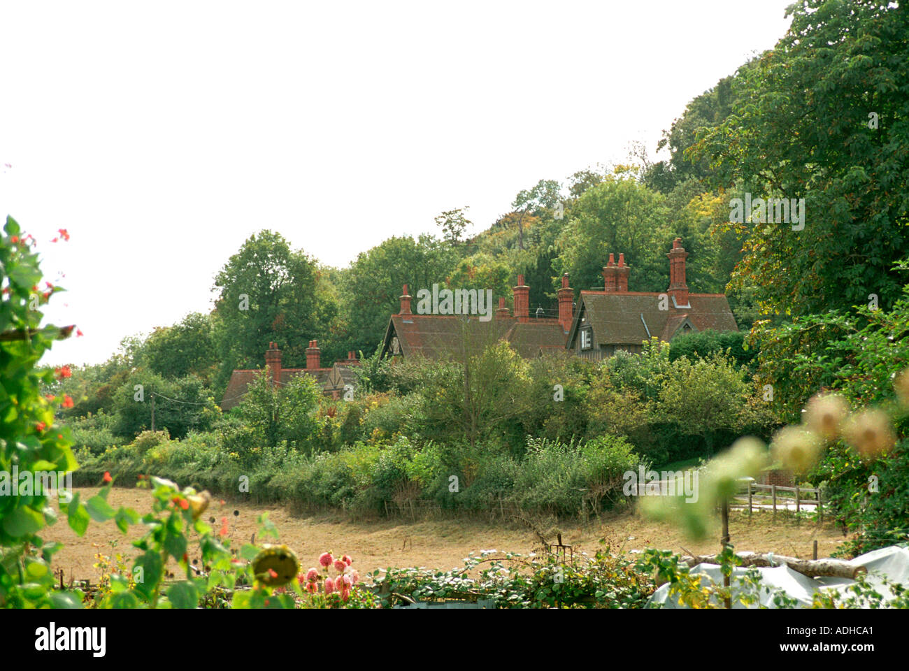 Classic english townscape hi-res stock photography and images - Alamy