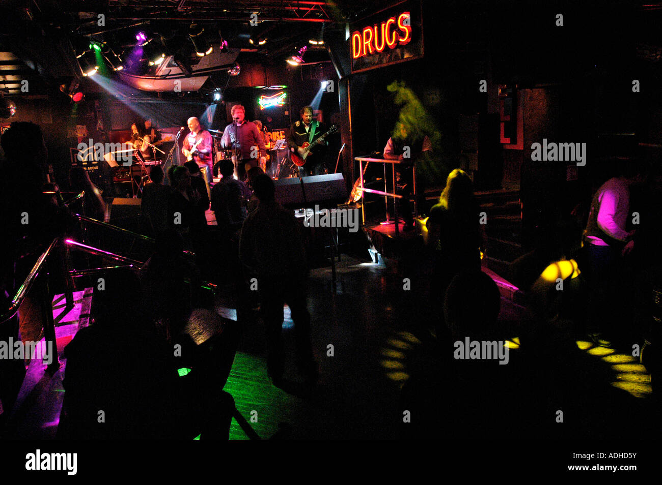 Nightclub 2004 hi-res stock photography and images - Alamy