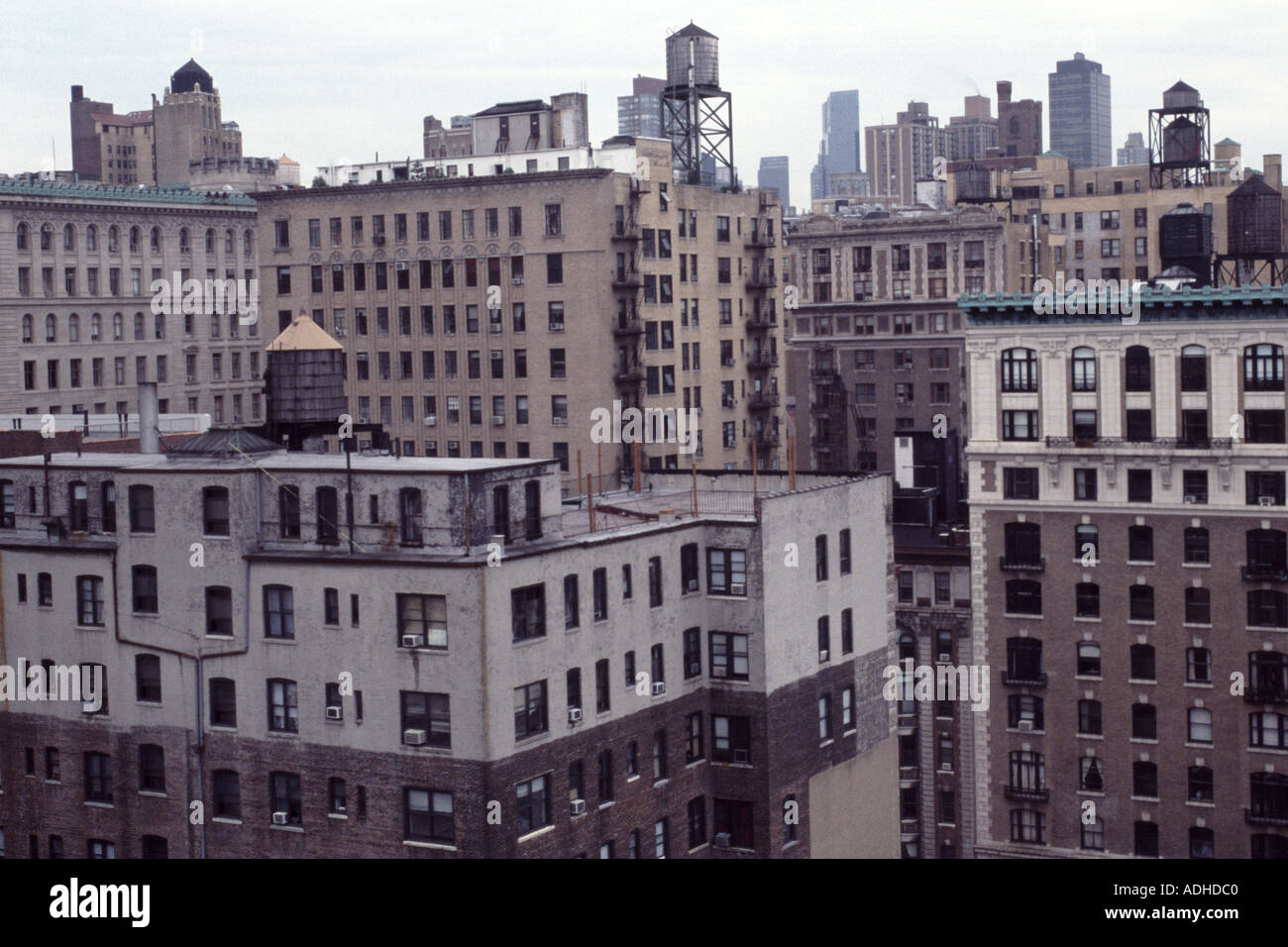 Backstreets in New York around 1990 Stock Photo - Alamy