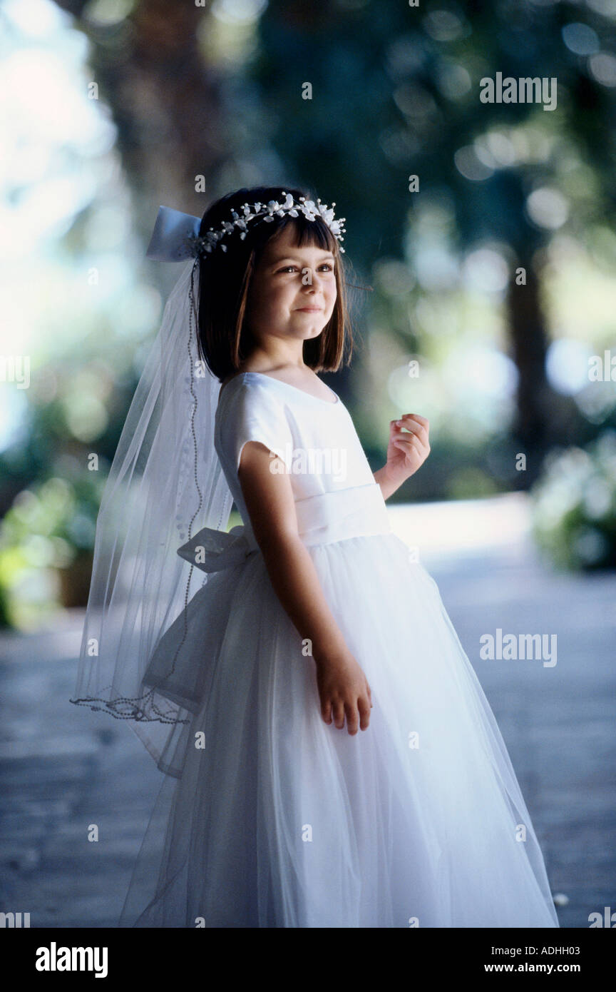 Side profile girl posing standing hi-res stock photography and images ...