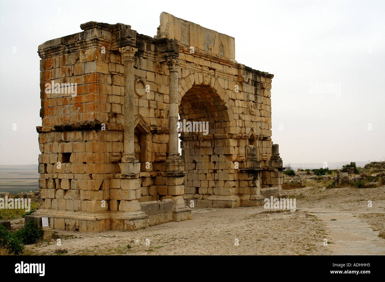 Colossal triumphal hi-res stock photography and images - Alamy