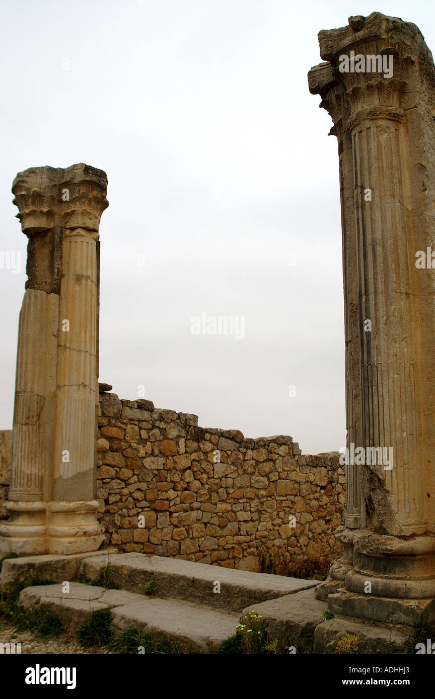 Old house with colums hi-res stock photography and images - Alamy