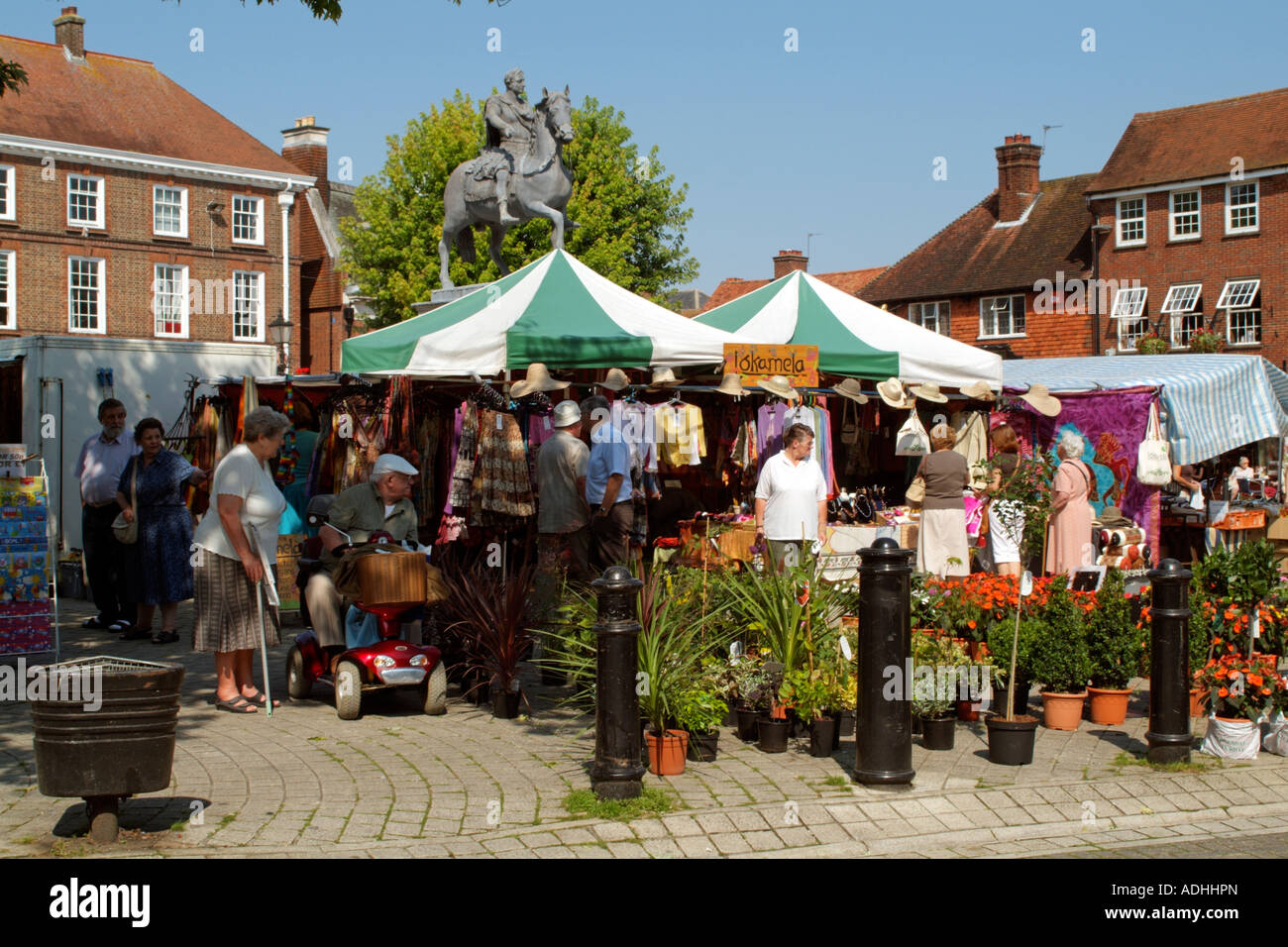 Market on Market square in the town centre Shopping in Petersfield ...