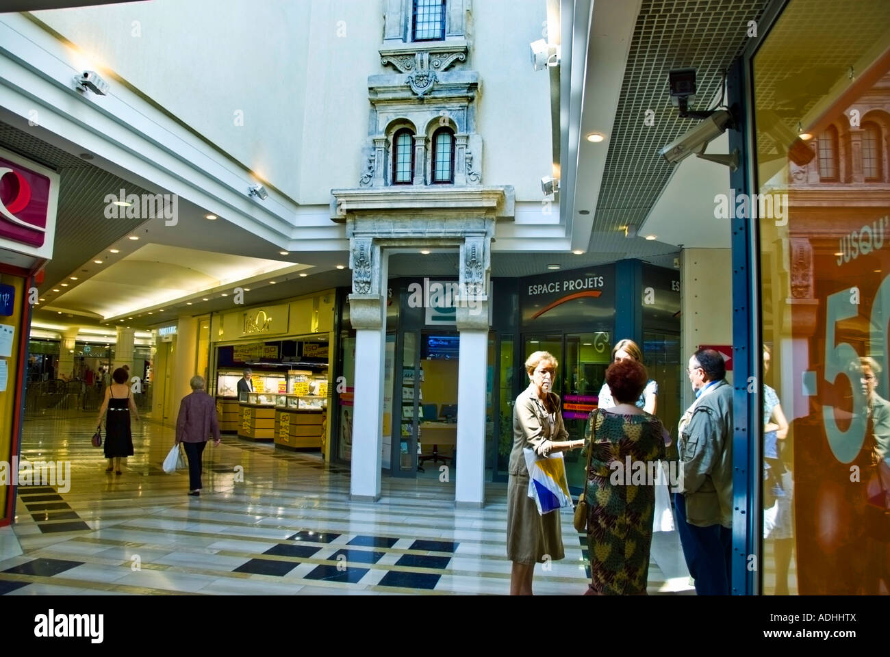 Reims France Shopping Mall "Commercial Center" "Espace D'Erlon" Center ...