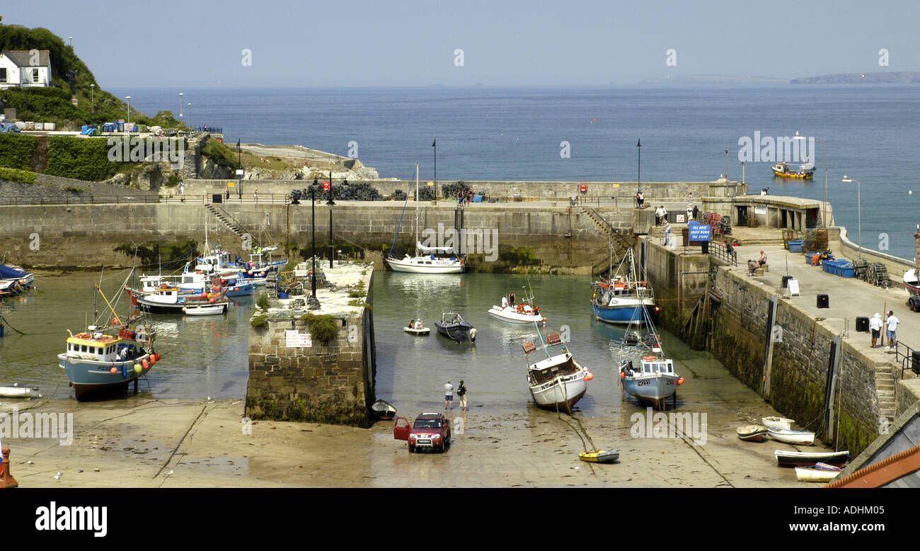 Newquay marina hi-res stock photography and images - Alamy