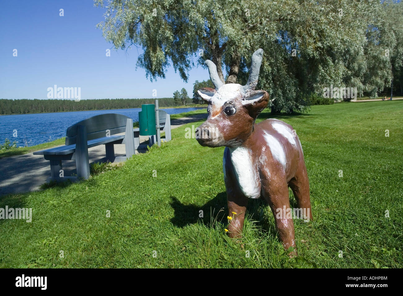 Cow statue outdoors hi-res stock photography and images - Alamy