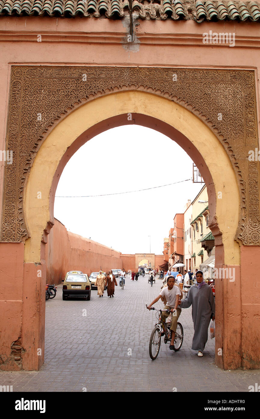 Dignified entrance hi-res stock photography and images - Alamy
