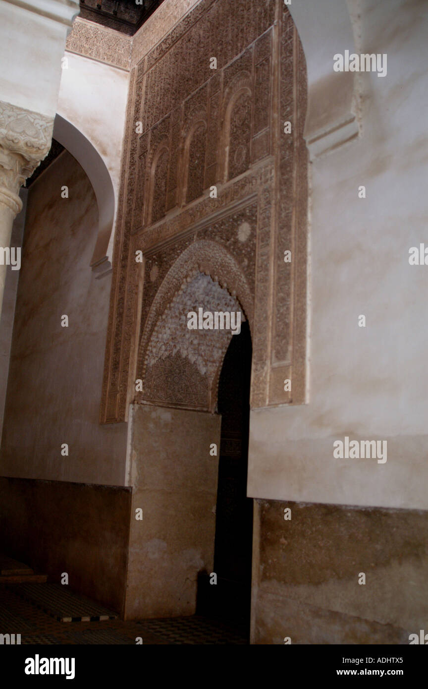 Archway in old marakech building hi-res stock photography and images ...