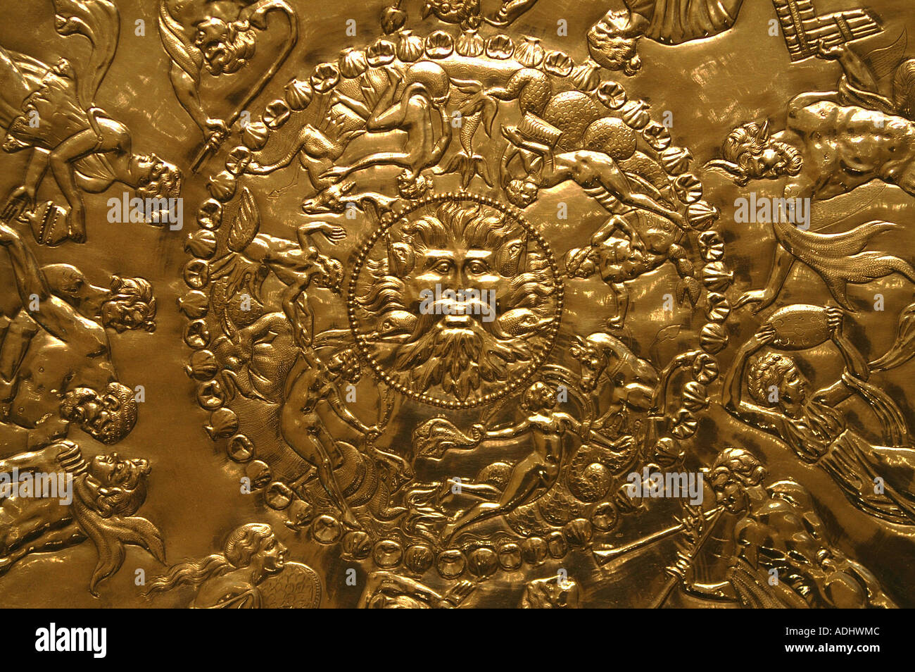 Roman plate hi-res stock photography and images - Alamy