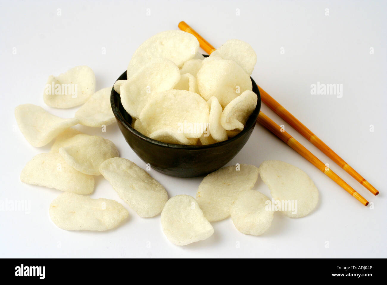 Prawn crackers in a bowl hi-res stock photography and images - Alamy